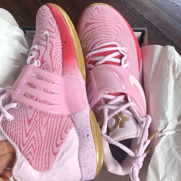 Nike | Shoes | Nwt Kd4 Aunt Pearl Basketball Shoes Hyper Rose 125 ...